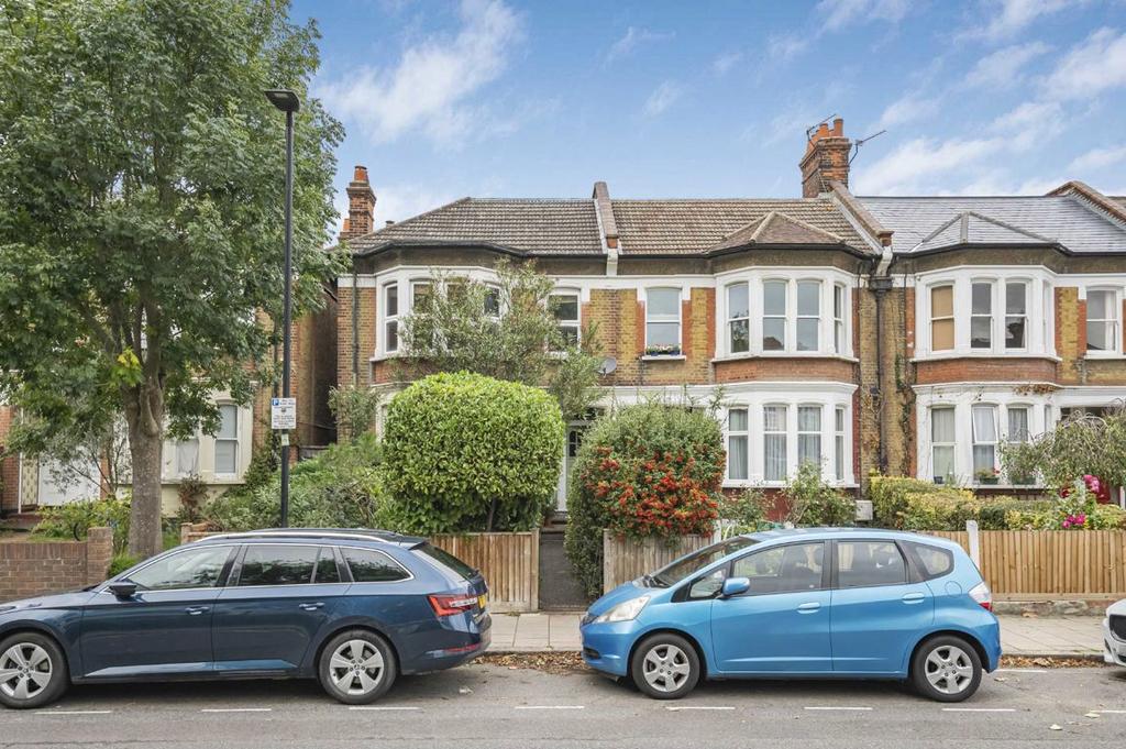Mount Nod Road, London SW16 4 bed maisonette for sale - £575,000