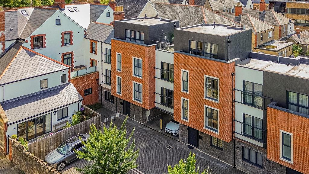 Hamilton Street, Cardiff CF11 4 bed townhouse - £700,000