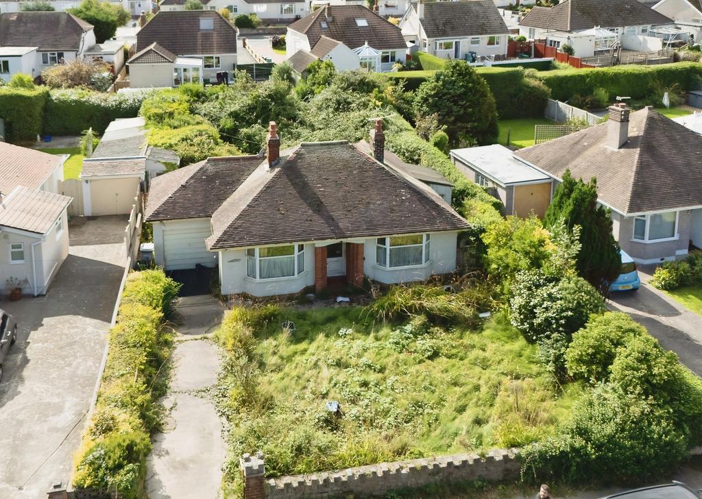 142 Deganwy Road, Llanrhos... 2 bed bungalow - £150,000