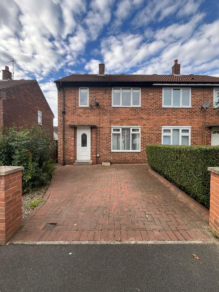 Dene Way, Seaham, County Durham, SR7 2 bed house - £700 pcm (£162 pw)