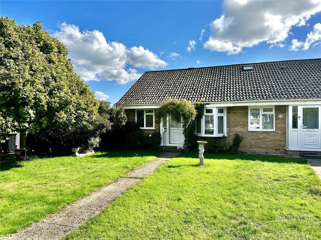Little Dene Copse, Pennington... 2 bed bungalow - £339,000