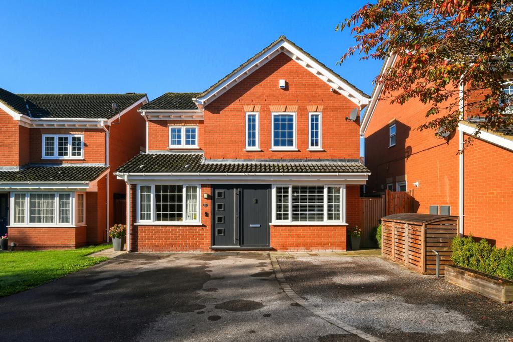 Peregrine Close, Hertfordshire CM23 4 bed detached house for sale - £ ...