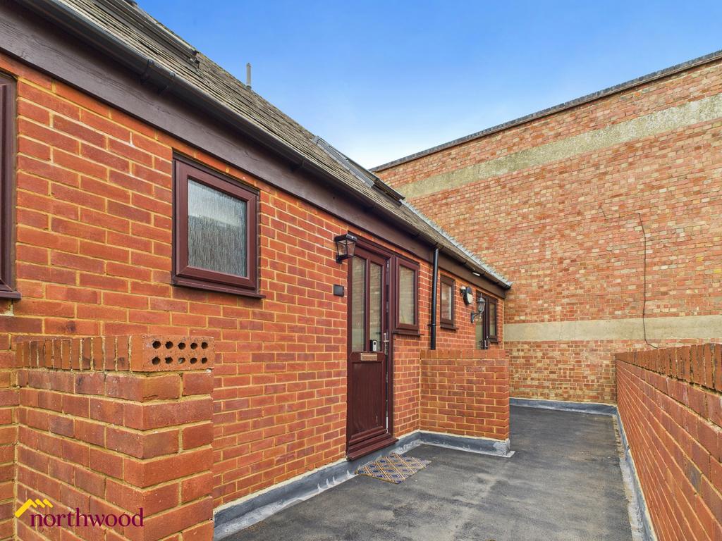 Christchurch Court, Banbury OX16 1 bed flat - £950 pcm (£219 pw)
