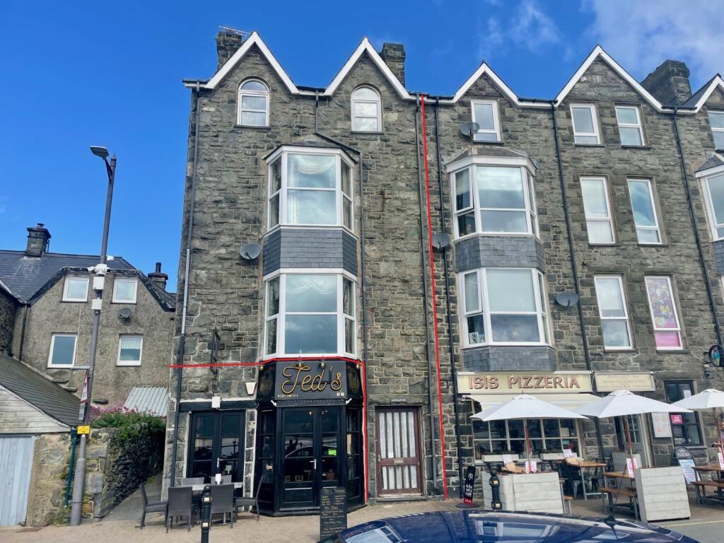 The Quay, Barmouth LL42 4 bed terraced house - £200,000