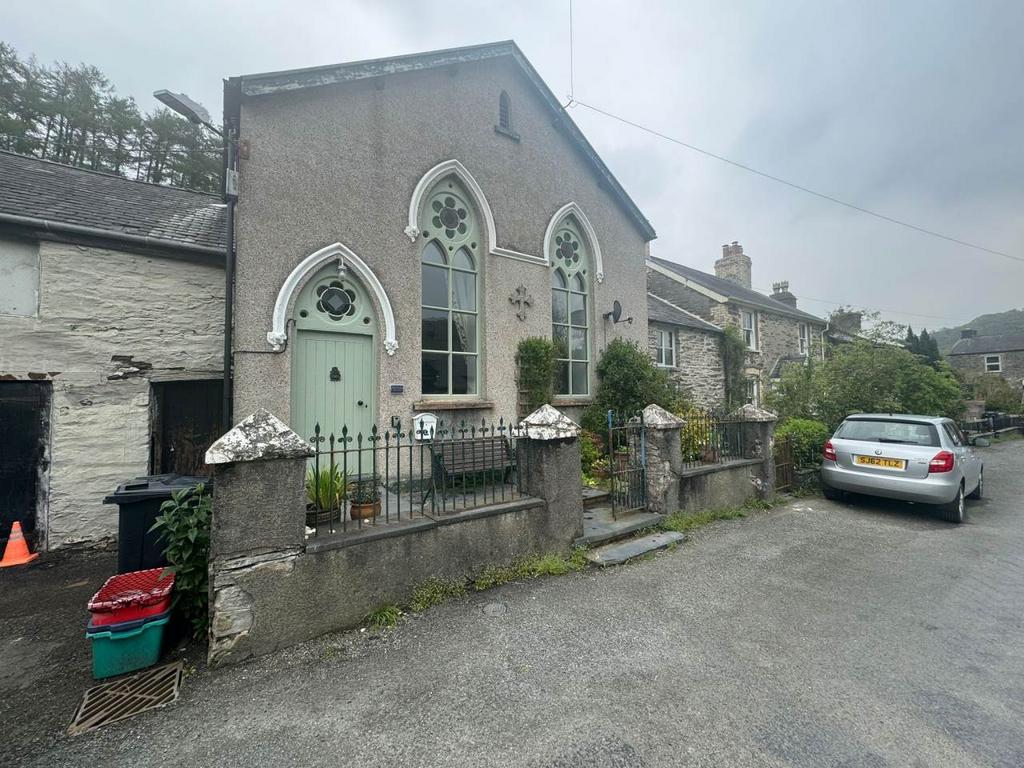 Abercegir, Machynlleth SY20 3 bed house to rent - £1,000 pcm (£231 pw)