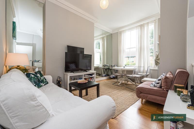 Adelaide Grove, Shepherds Bush... 1 bed flat - £1,750 pcm (£404 pw)
