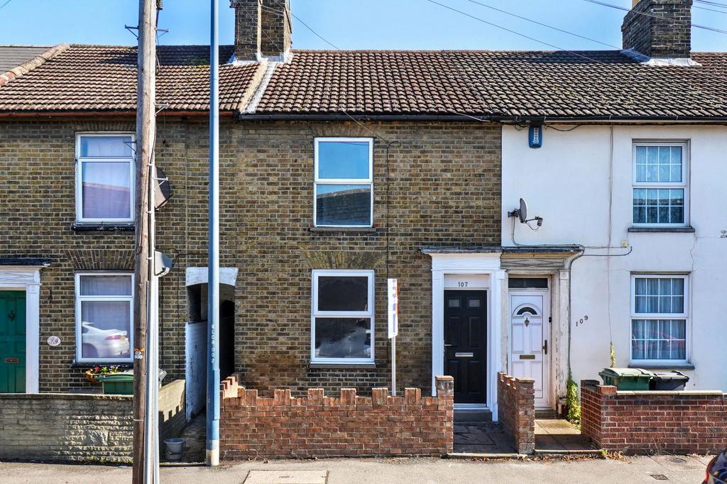 Lower Boxley Road, Maidstone ME14 2 bed terraced house - £220,000