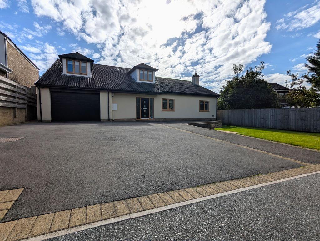 Fatfield Park, Washington, NE38 4 bed detached house - £565,000