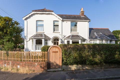 Houses to rent in Lymington | OnTheMarket