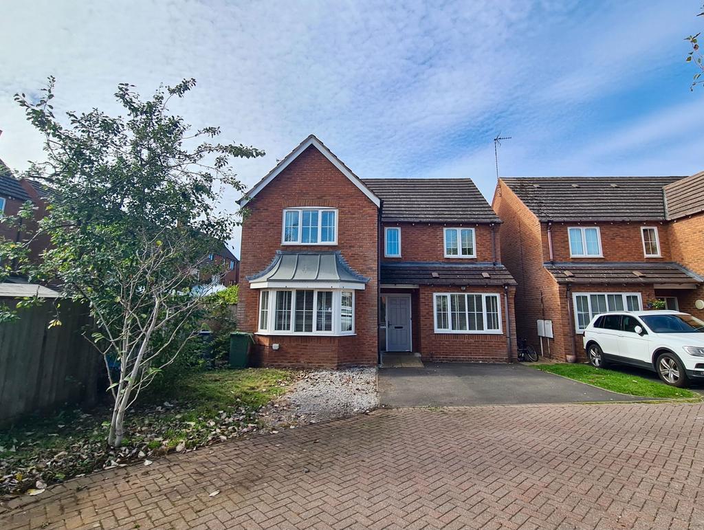 Erica Drive, Leamington Spa CV31 5 bed detached house - £575,000