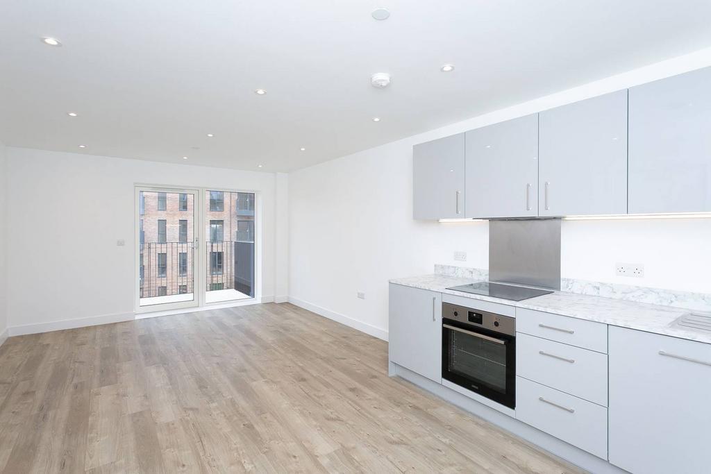 Caesar House, HP1, Hemel Hempstead, HP1 2 bed flat to rent - £1,650 pcm ...