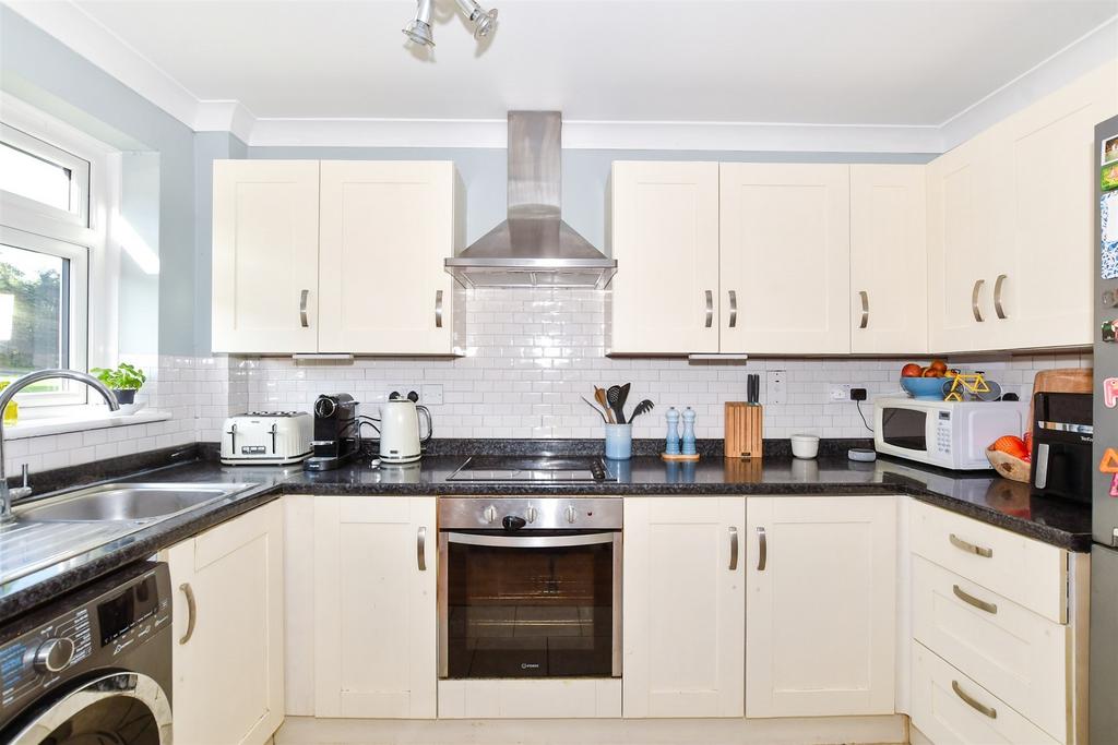 Keats Road, Larkfield, Aylesford, Kent 2 bed terraced house for sale ...