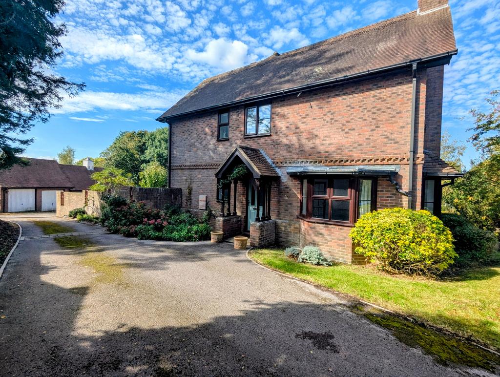 Selworth Lane, Soberton 3 bed end of terrace house - £1,600 pcm (£369 pw)