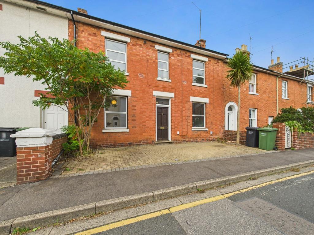Chestnut Street, Worcester... 2 bed terraced house - £210,000
