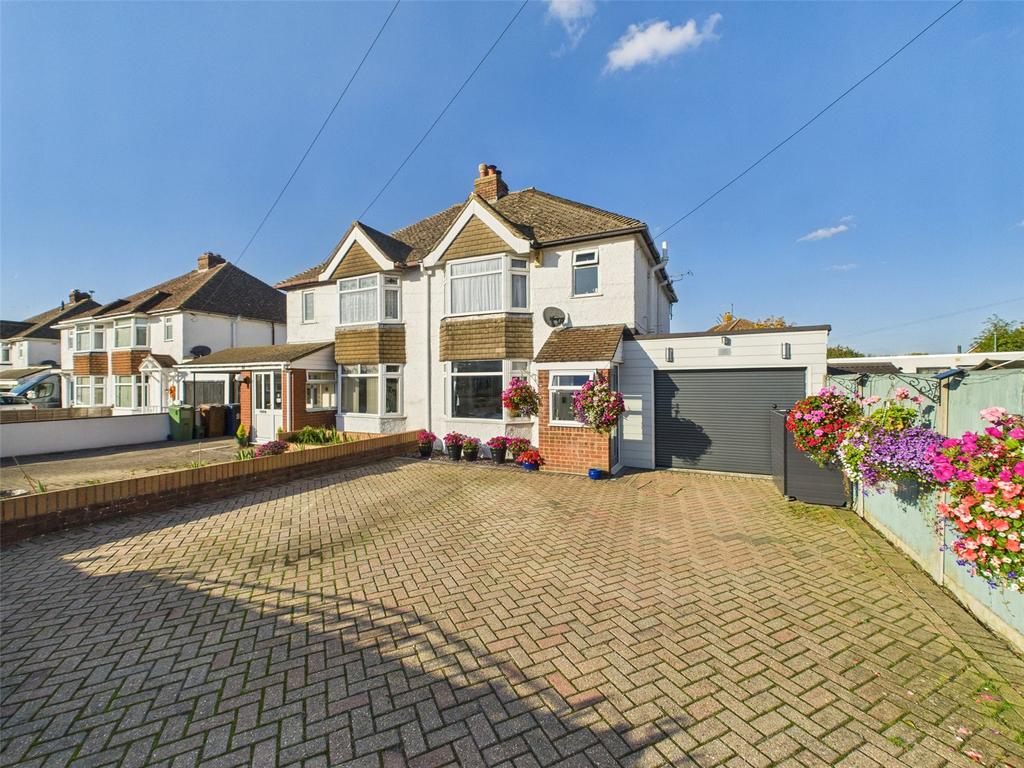Boverton Drive, Brockworth... 3 bed semi-detached house for sale - £355,000