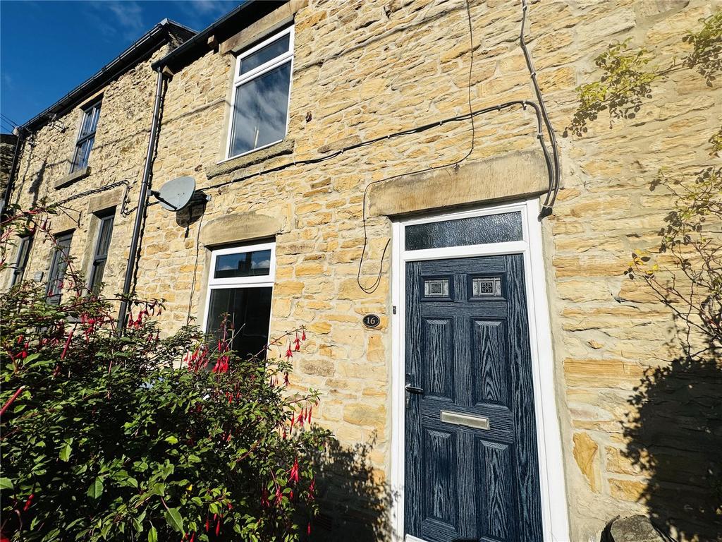 St Ives Road, Leadgate, DH8 2 bed terraced house - £750 pcm (£173 pw)