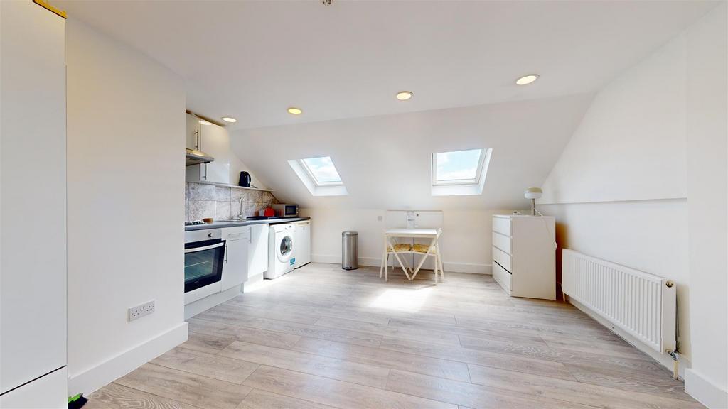 Sandringham Road, Willesden Green NW2 1 bed flat to rent - £1,225 pcm ...
