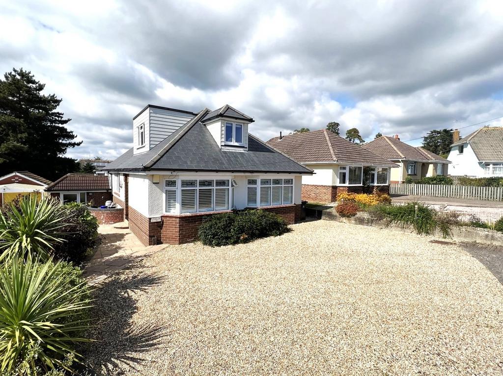 Greenacre Close, Upton, Poole, BH16 5 bed detached house for sale - £ ...