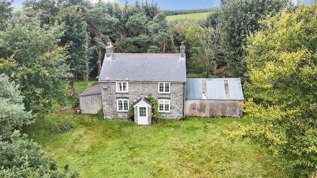 Dolfach, Llanbrynmair SY19 2 bed cottage for sale - £160,000