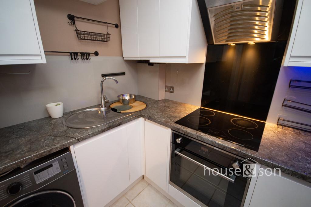 533-535 Wimborne Road, Bournemouth 2 bed apartment to rent - £1,200 pcm ...