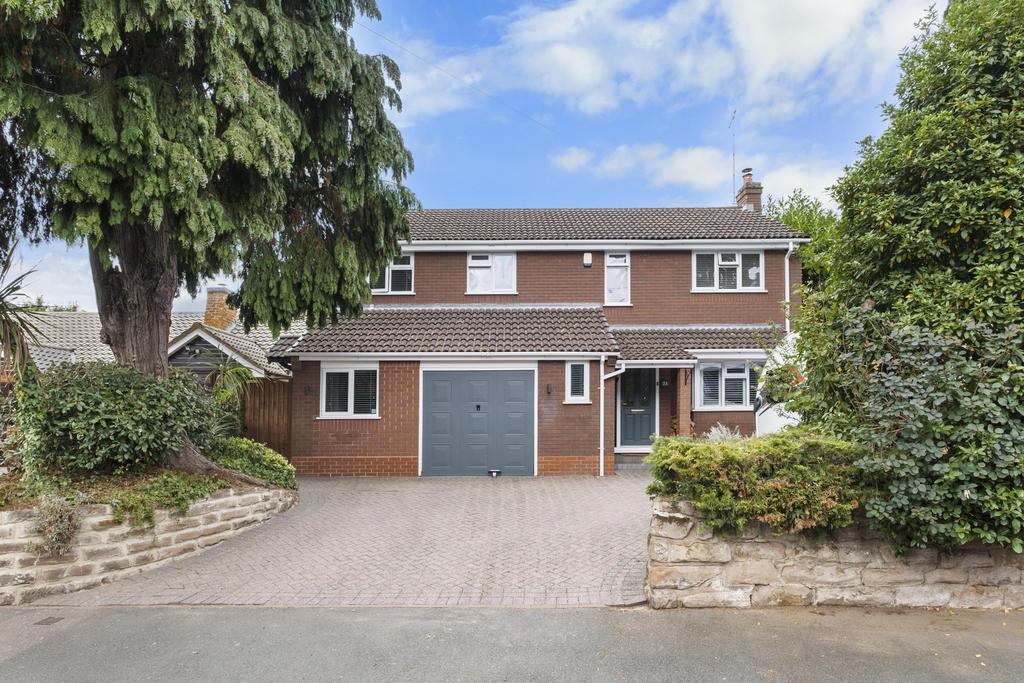 Clive Road, Bromsgrove B60 2AY 4 bed detached house for sale - £650,000