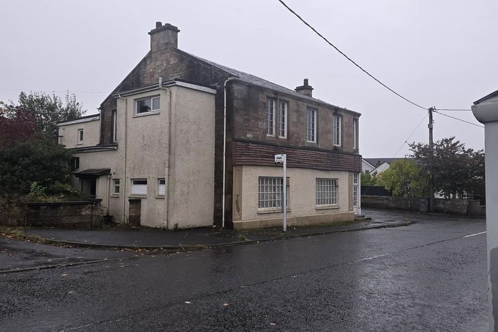 Lanark Road, Auchenheath ML11 8 bed detached house - £85,000