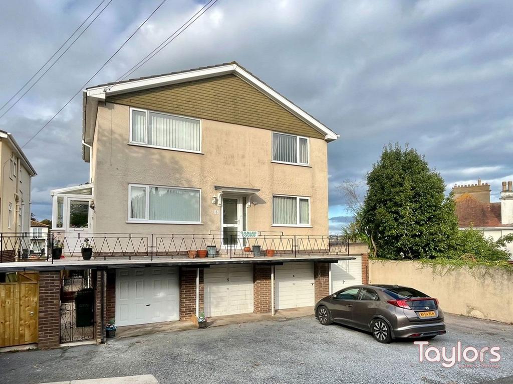 Roundham Road, Paignton 2 bed ground floor flat for sale - £230,000