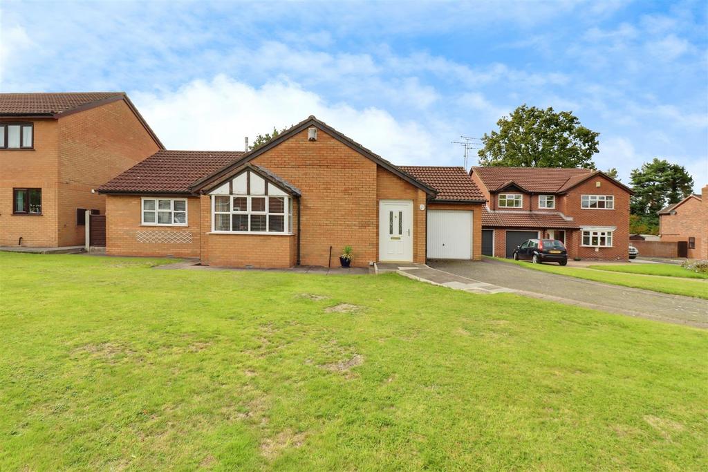 The Brambles, Haslington 3 bed detached bungalow for sale - £320,000