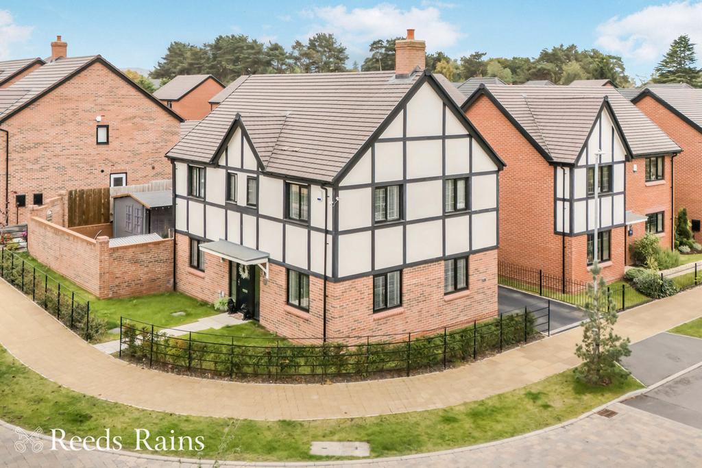 Geoffrey Way, Congleton CW12 4 bed detached house for sale - £425,000