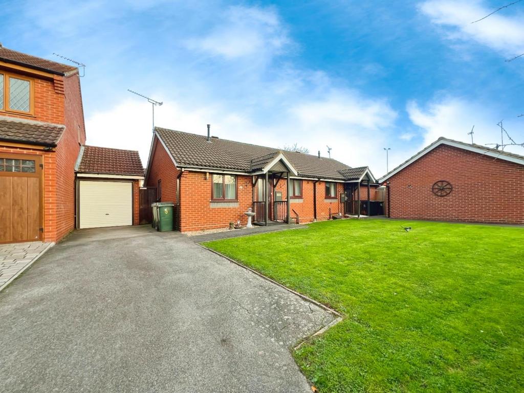 Mapperley Close, Coventry CV2 2 bed semi-detached bungalow for sale - £ ...