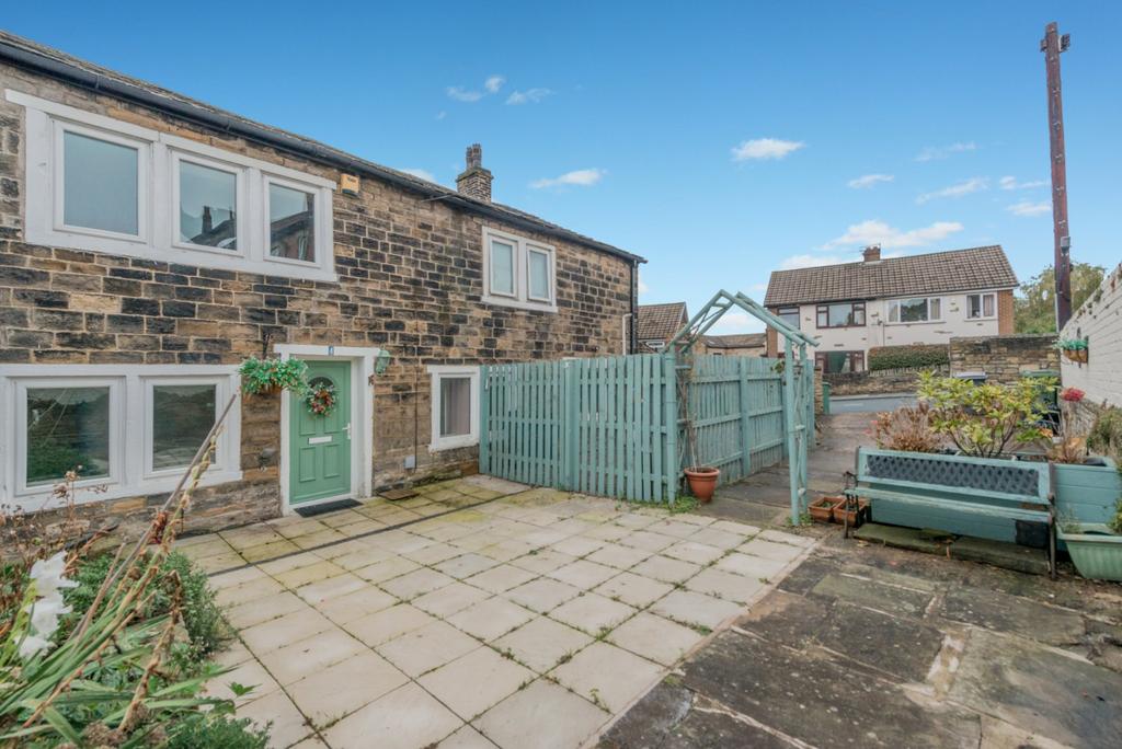 Hill Street, Cleckheaton, BD19 2 bed terraced house - £175,000
