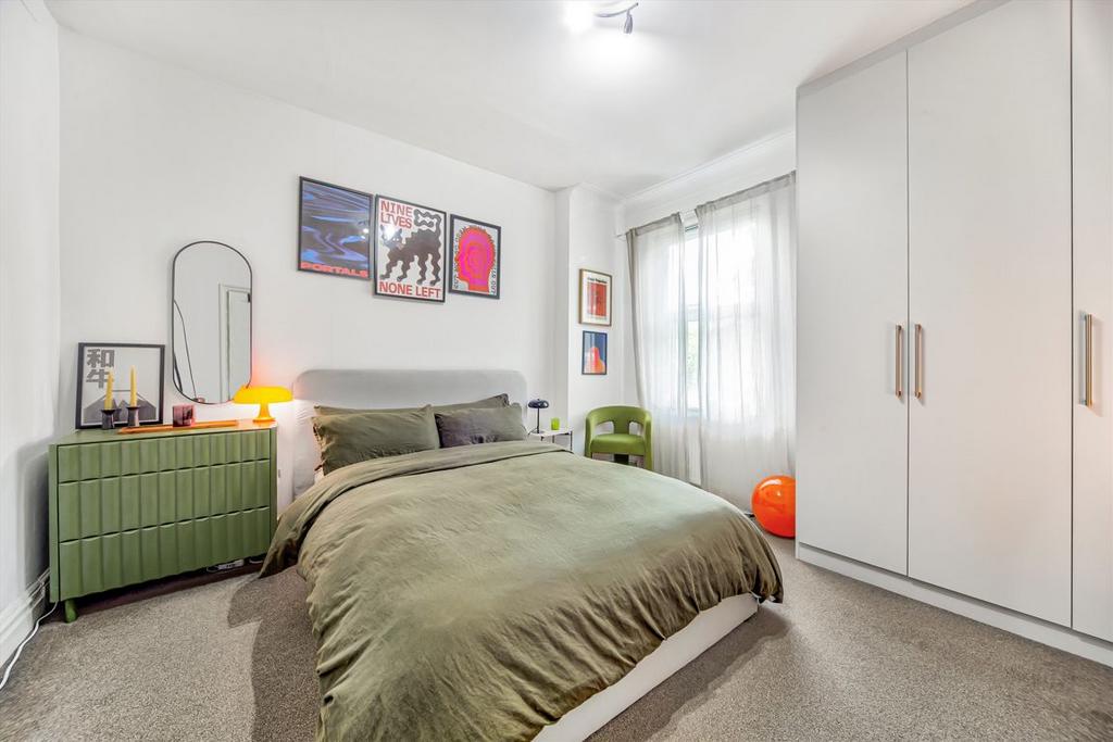 Talfourd Place, Peckham SE15 2 bed flat to rent - £2,100 pcm (£485 pw)