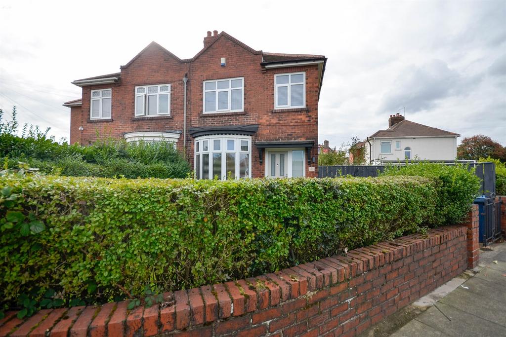Burn Heads Road, Hebburn 3 bed semi-detached house to rent - £1,100 pcm ...