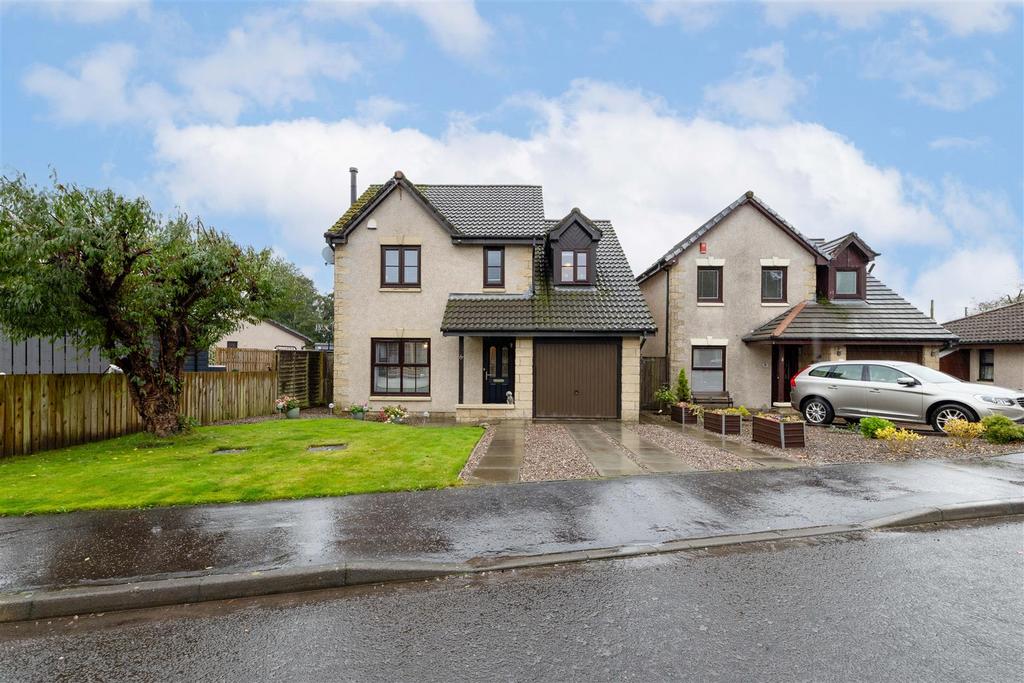 Innewan Gardens, Bankfoot, Perth 4 bed detached house for sale - £275,000