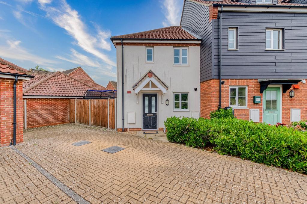 Spencer Crescent, Diss IP22 2 bed end of terrace house for sale - £180,000