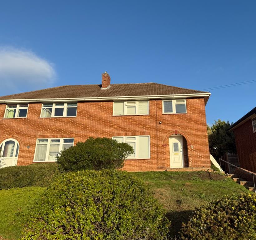Whitley wood road, Reading, RG2 1 bed apartment - £550 pcm (£127 pw)