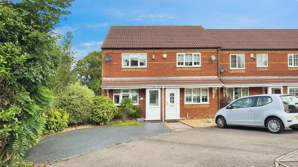 Wyld Close, West Bromwich B71 2 bed end of terrace house - £210,000