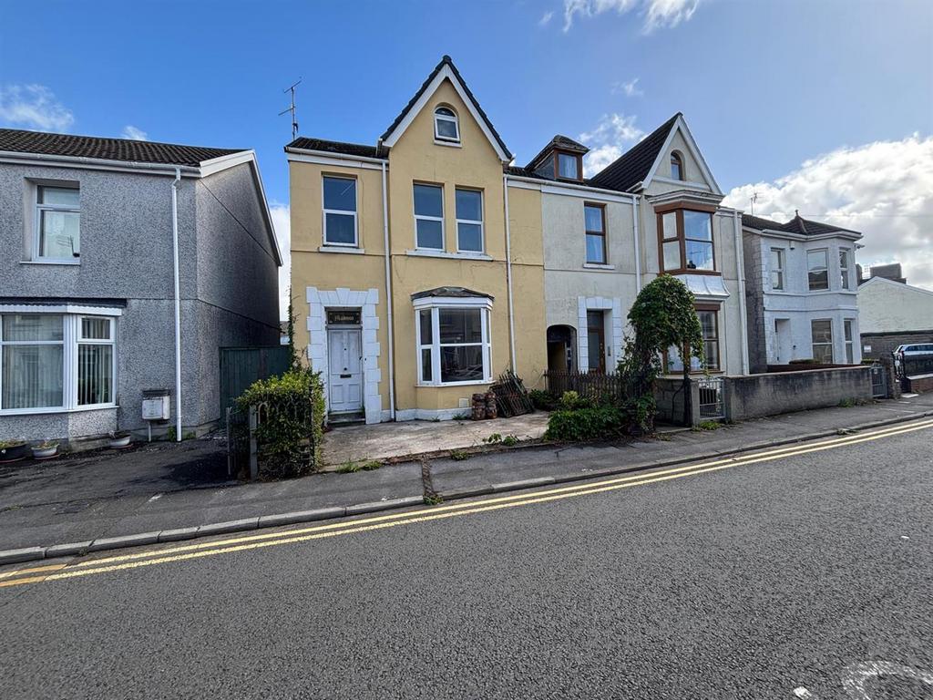 Coldstream Street, Llanelli 2 bed semi-detached house for sale - £124,995