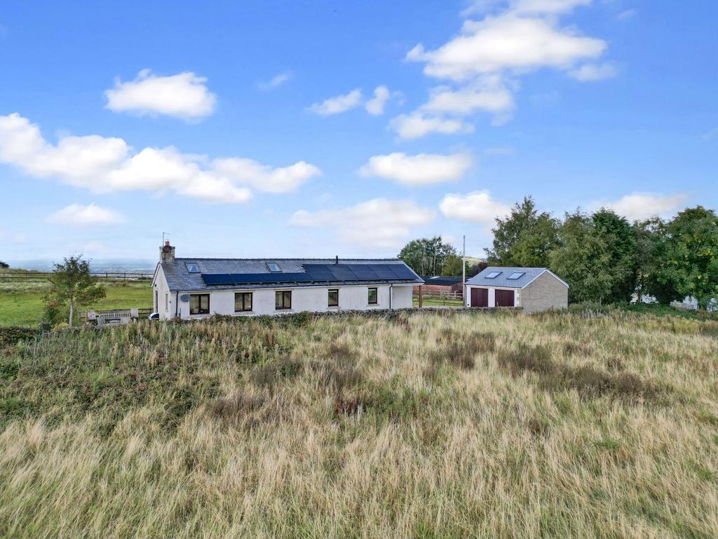 Back Eddisbury Road, Macclesfield SK11 2 bed detached bungalow for sale ...