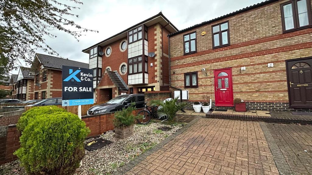 Nightingale Way, London E6 3 bed terraced house for sale - £450,000