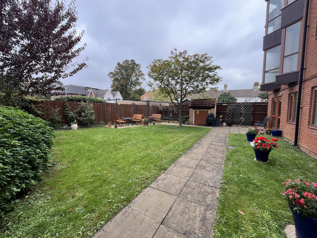 Crawthorne Road, PETERBOROUGH PE1 2 bed flat for sale - £75,000