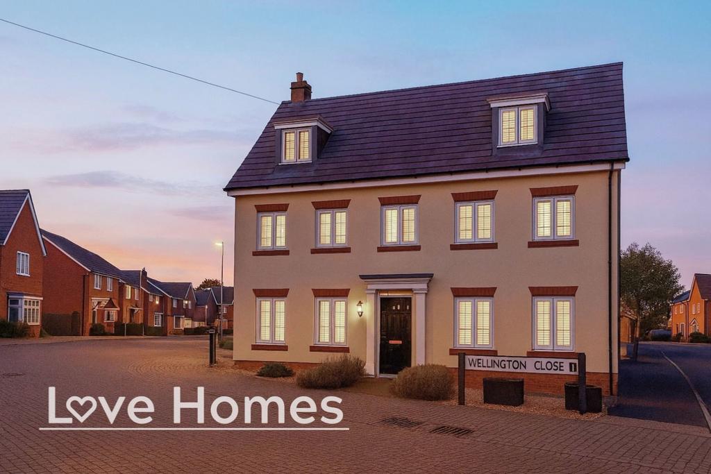 Wellington Close, Flitwick 5 bed detached house - £595,000