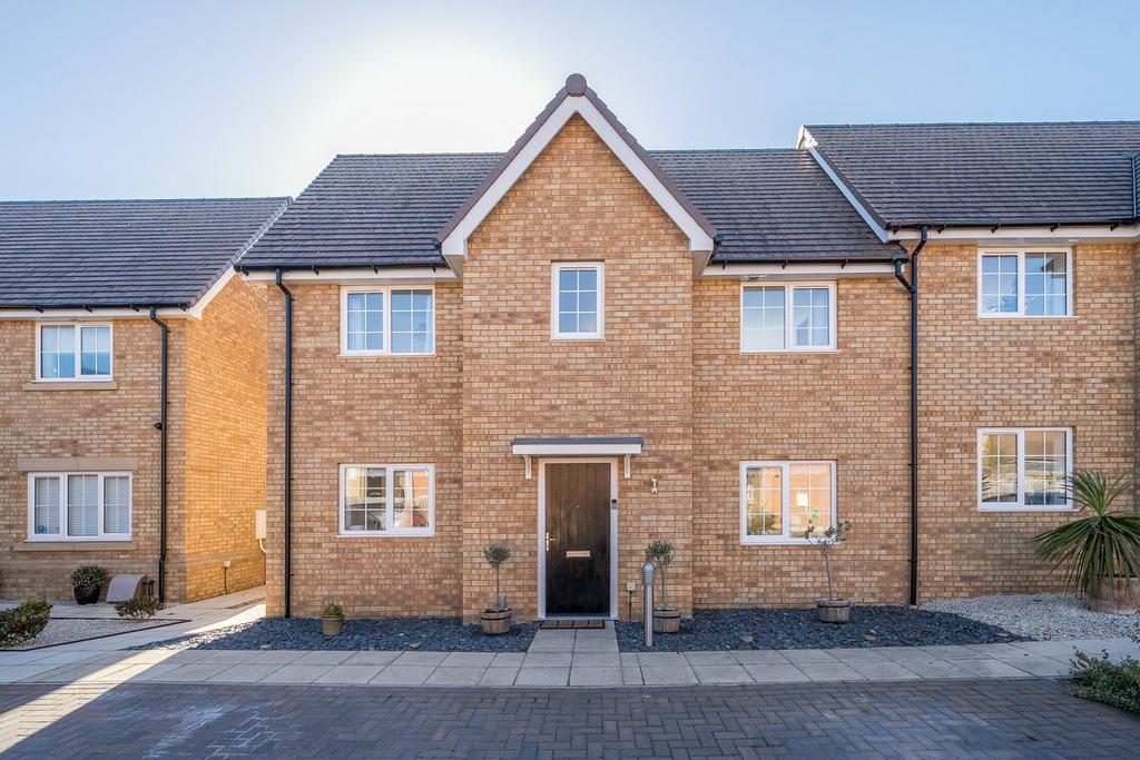 Emery Croft, Meppershall, Shefford, SG17 2 bed semi-detached house for ...