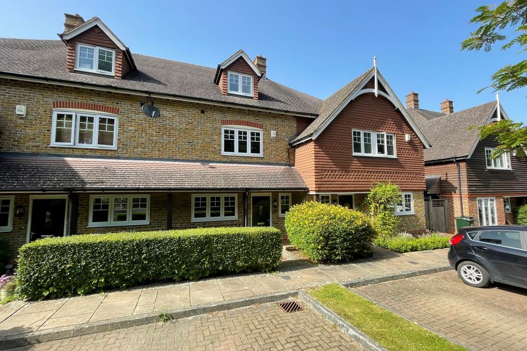 Forest Row RH18 3 bed terraced house - £2,000 pcm (£462 pw)