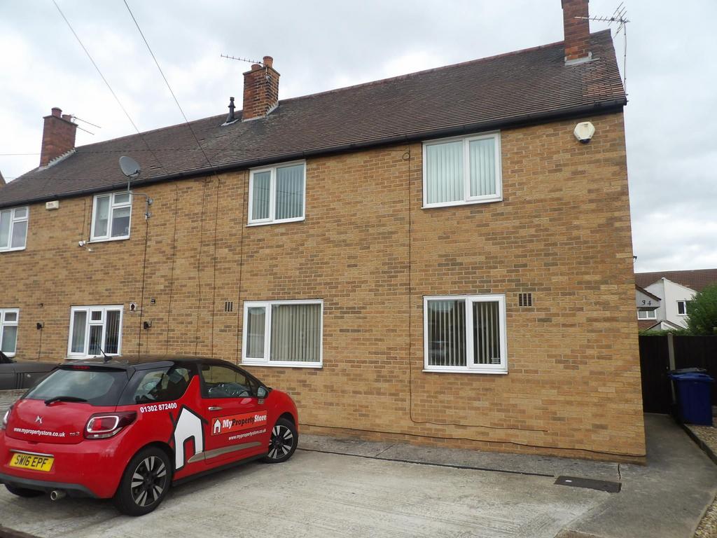 Lauder Road,Bentley,Doncaster, DN5 3 bed semi-detached house - £800 pcm ...
