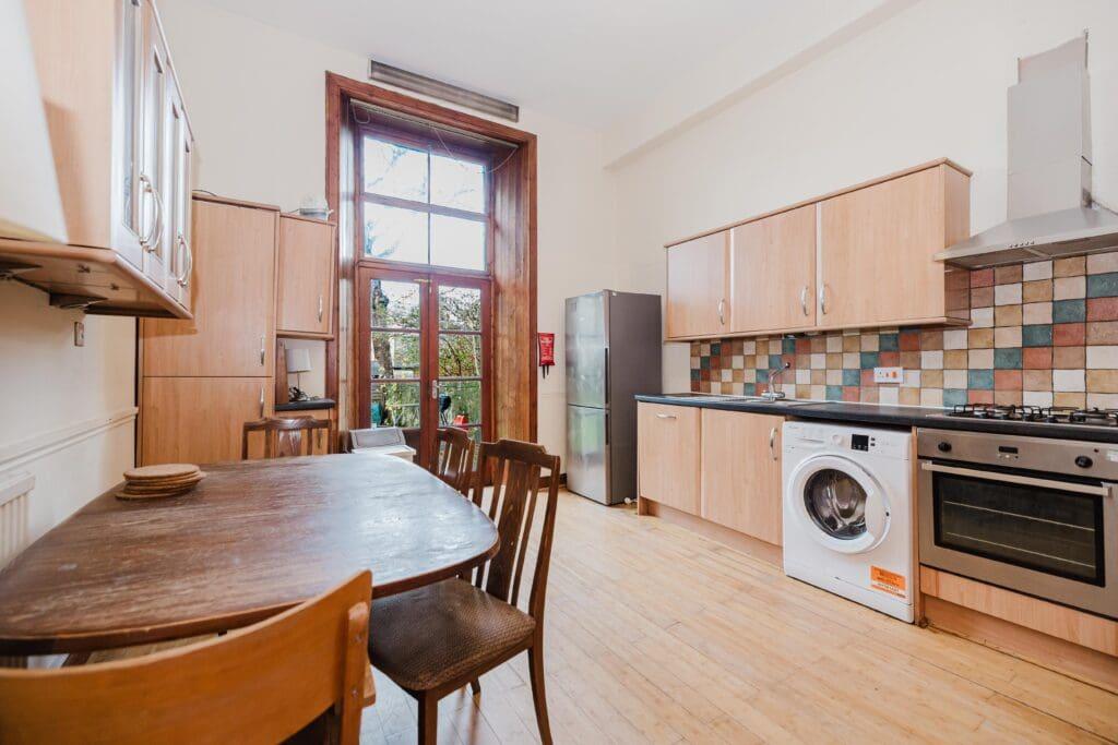 1709L Lutton Place, Edinburgh, EH8 9PF 3 bed flat - £1,797 pcm (£415 pw)