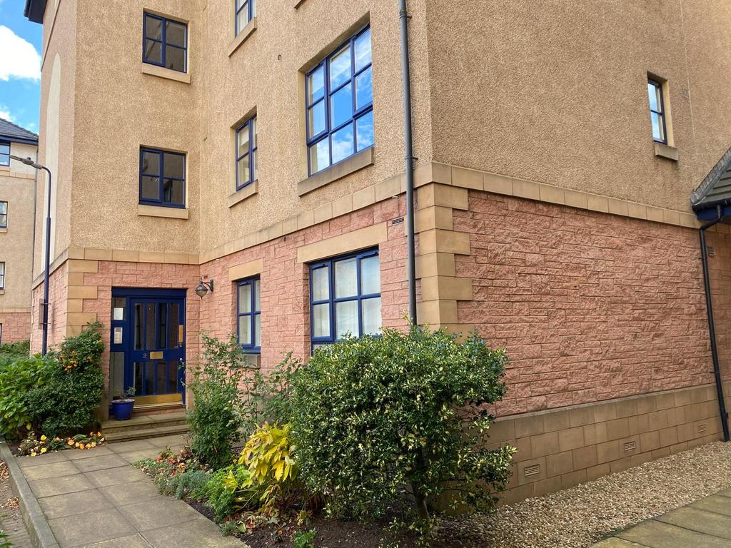 Russell Gardens, Edinburgh, EH12 5PG 1 bed flat - £1,200 pcm (£277 pw)