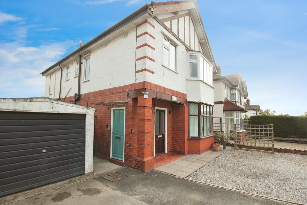 Liverpool Road, Chester CH2 2 bed apartment - £1,000 pcm (£231 pw)
