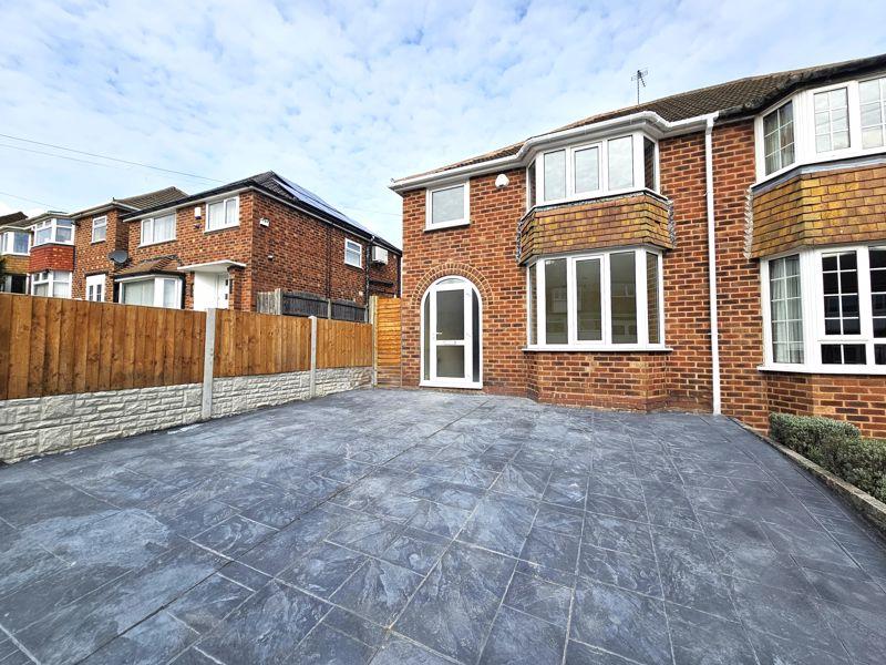 Comsey Road, Birmingham B43 3 bed semi-detached house - £1,300 pcm (£ ...