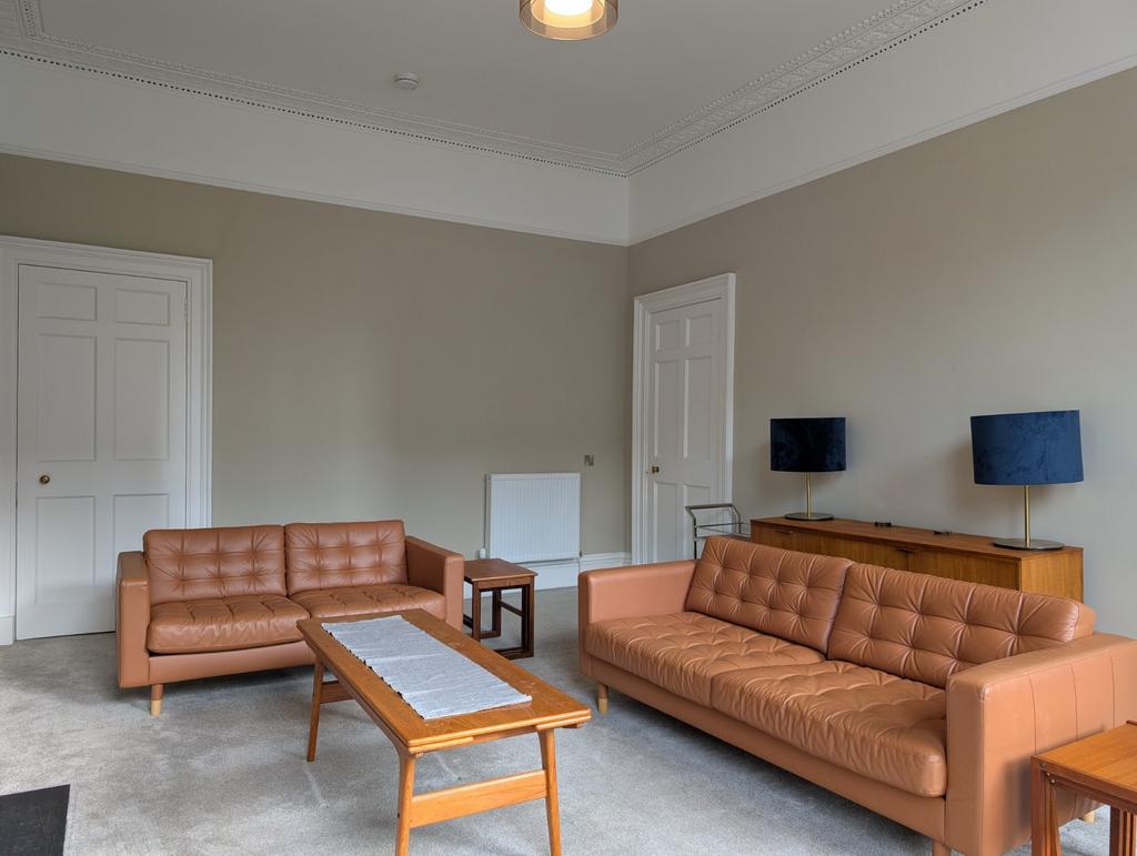 Scotland Street, Edinburgh... 3 bed flat - £2,575 pcm (£594 pw)